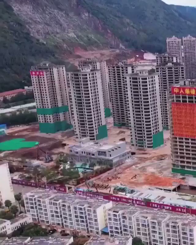Amazing video shows 15 tower blocks in China were demolished as no one ...