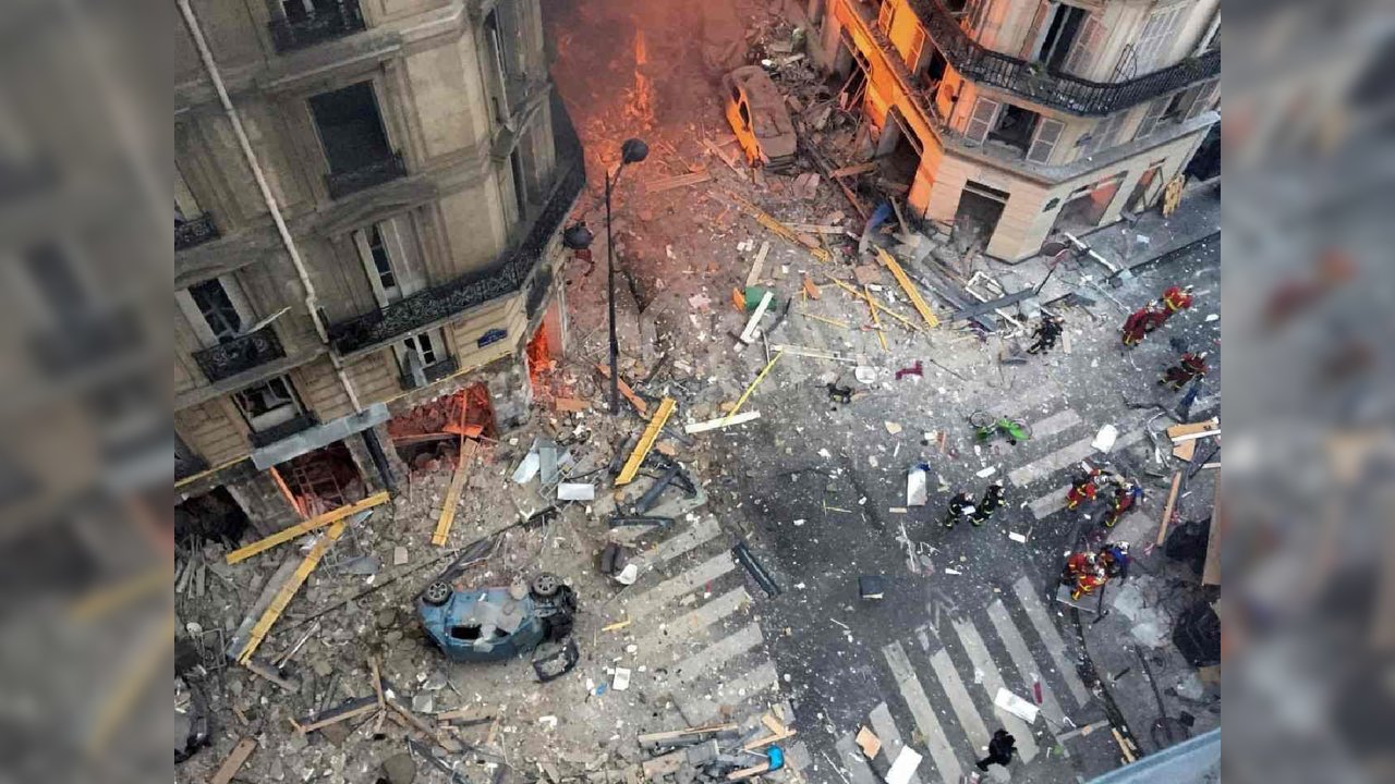 Live footage of the explosion in Paris - London Daily