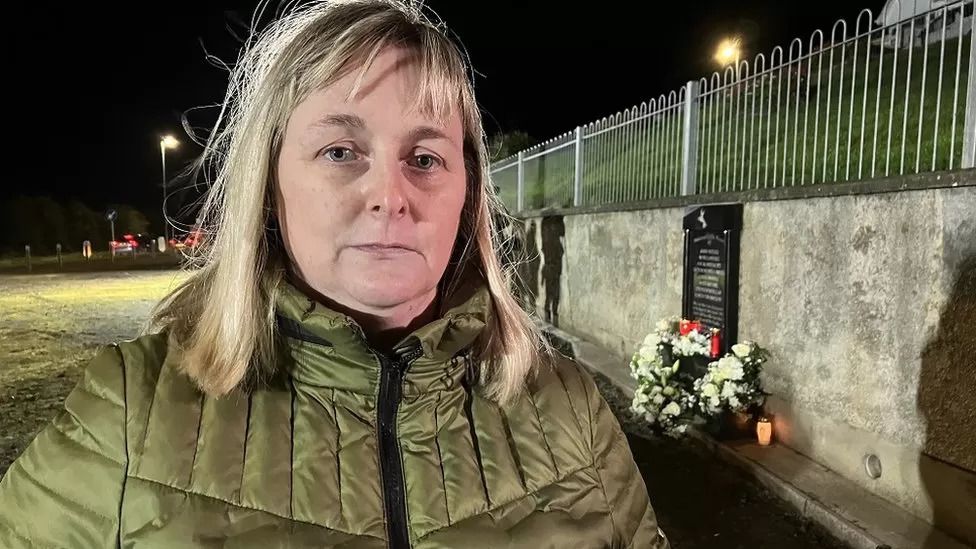 Greysteel: Victims of bar attack remembered on 30th anniversary ...