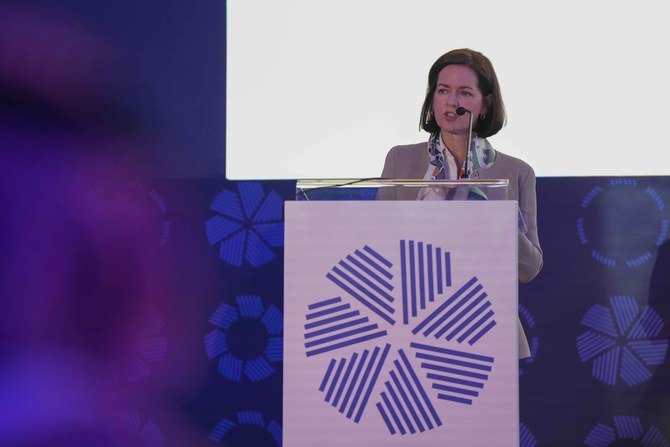 Saudi Arabia's strategy for economic diversification and smart capital ...
