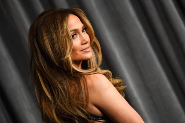 Jennifer Lopez to Headline Formula 1 Grand Prix in Jeddah - Saudi Press