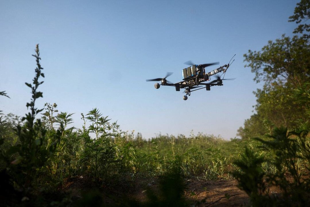 UK to Mass Produce Ukraine-Designed Interceptor Drones - London Daily
