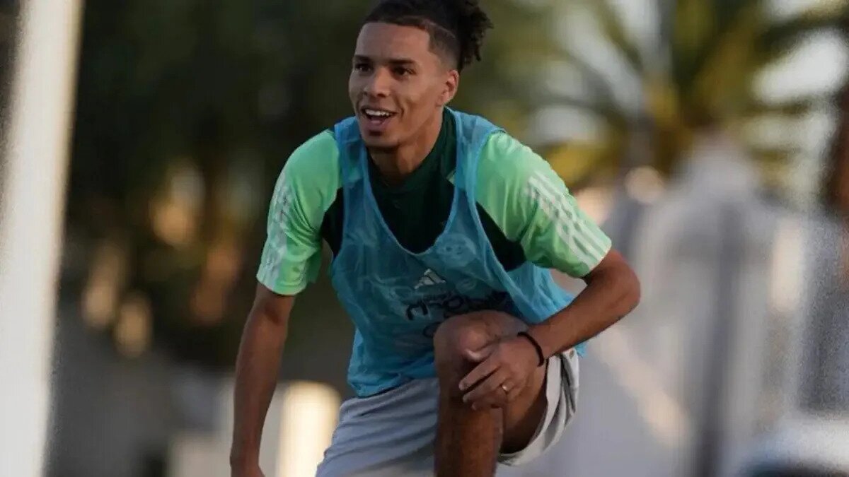 Algerian Midfielder Ilan Kebbal Expresses Desire to Represent National ...